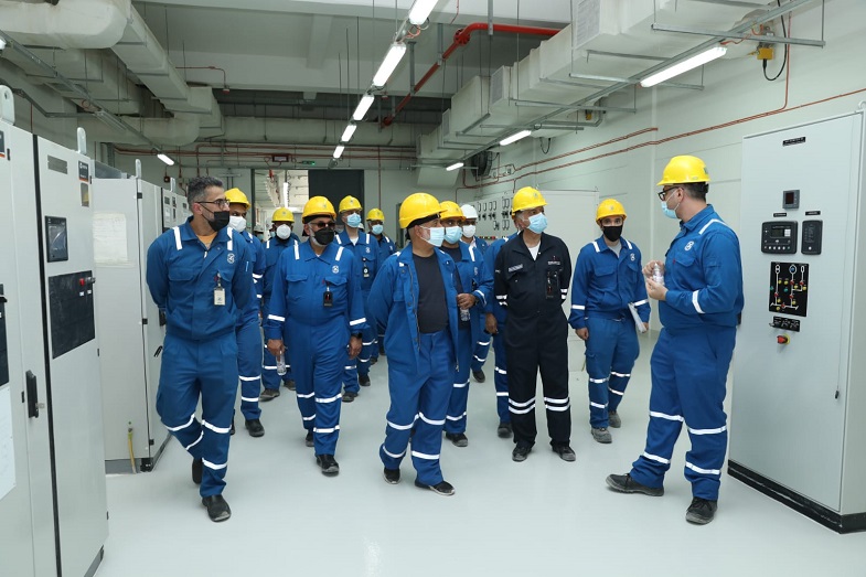 Pages - KPC CEO visits KOC S&EK areas of operation