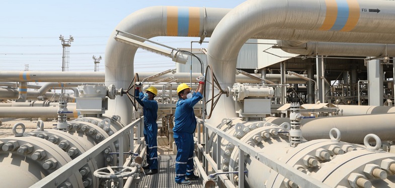 Pages - KOC inaugurates the gas flow lines from KIPIC's facilities