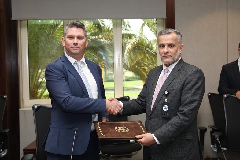 Pages - KOC signs three consultation contracts with international companies