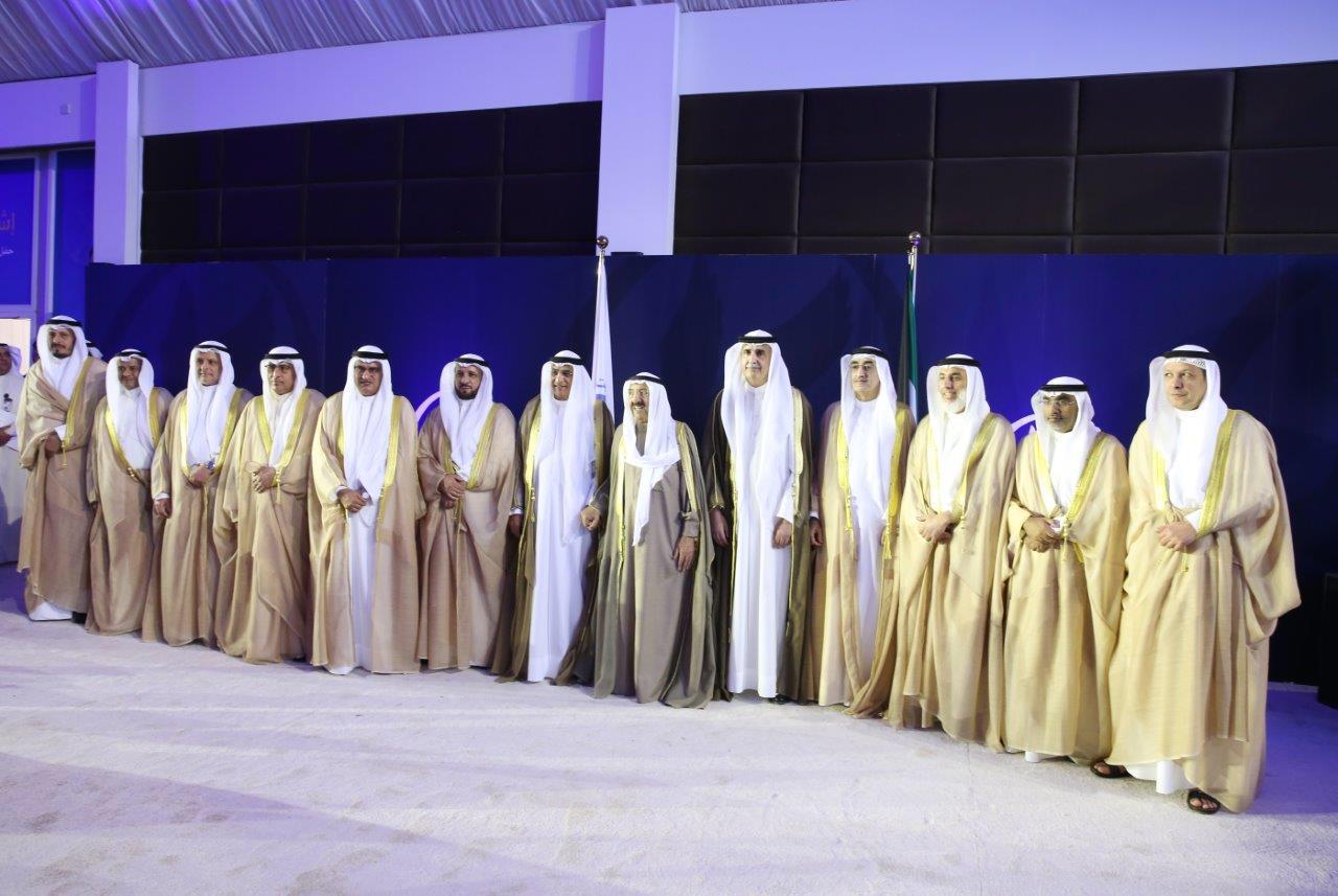 Pages - KOC celebrates the Kuwait's first export of light oil