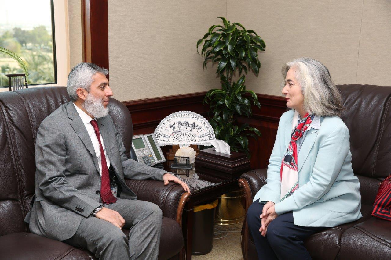 Pages - French Ambassador to Kuwait Visits KOC