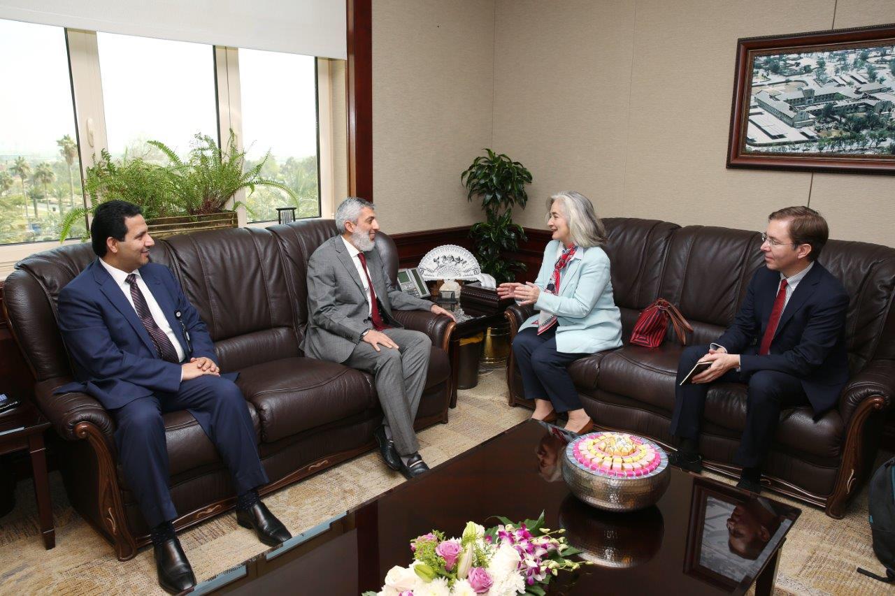Pages - French Ambassador to Kuwait Visits KOC